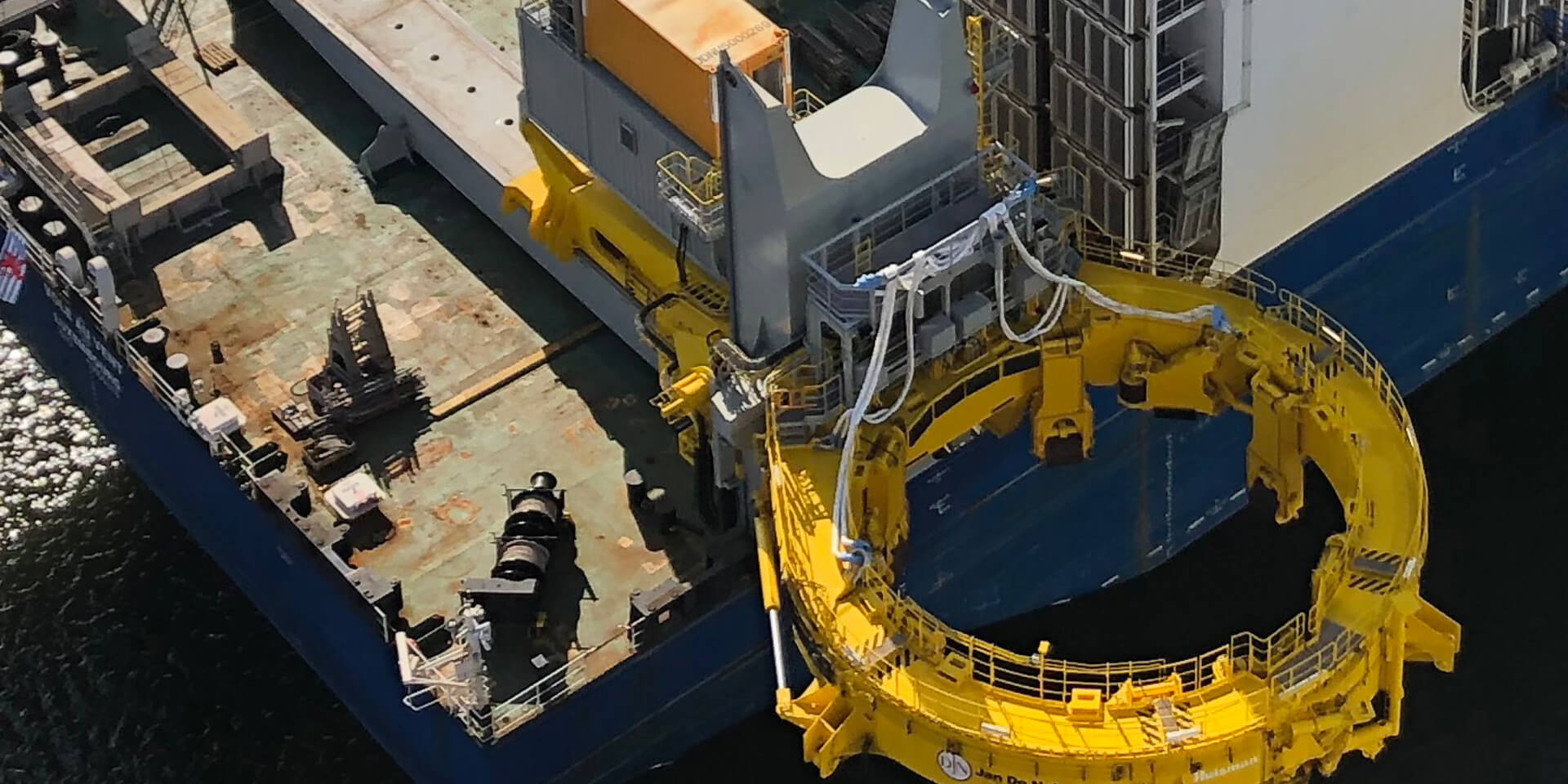 Cutting edge Monopile Gripper - Huisman